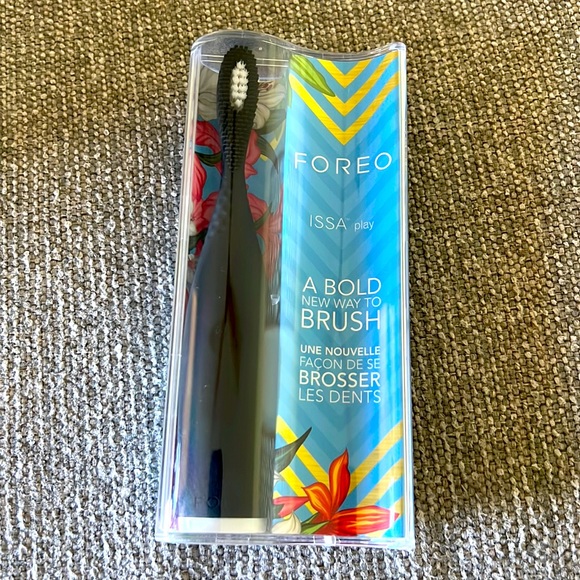FOREO | Skincare | New Sealed Foreo Issa Play Toothbrush Cool Black ...